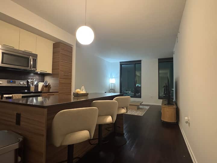 Modern Luxe 1br Walk To Tysons Corner + Metro - Fairfax, VA