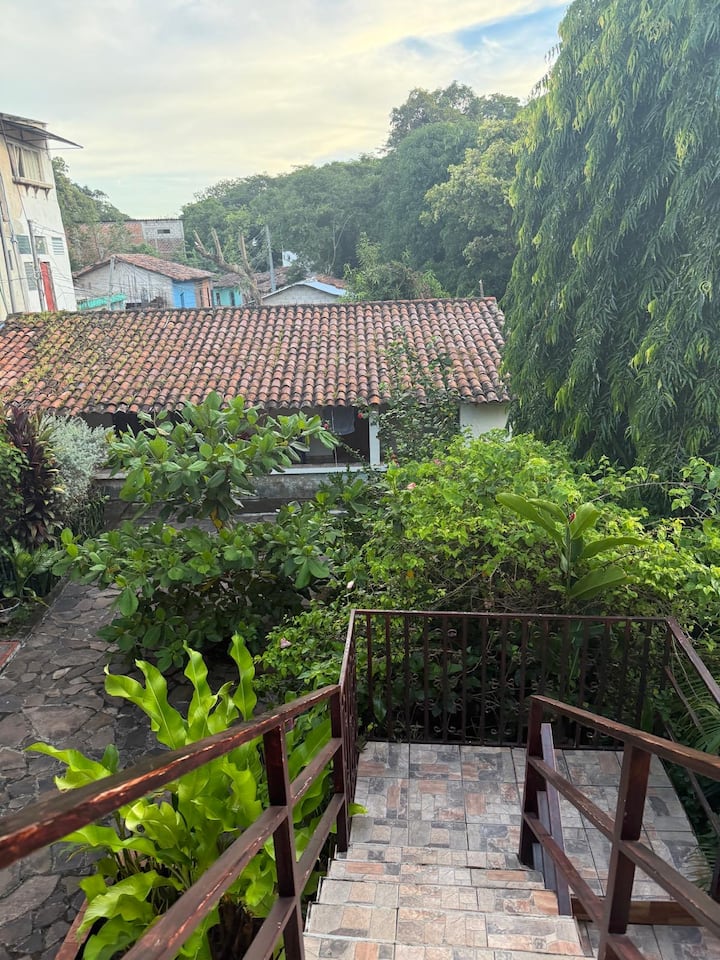 Hostal 3js - El Salvador