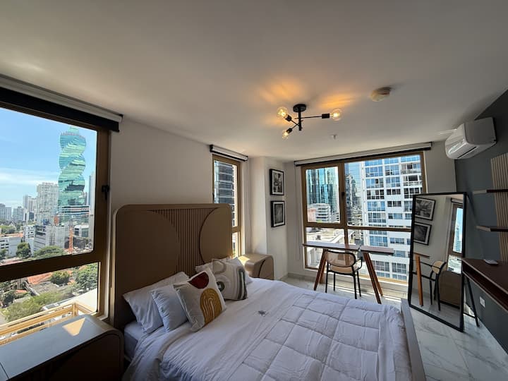Stylish Downtown Location 1 Bed 2 Bath Parking 13d - Panama