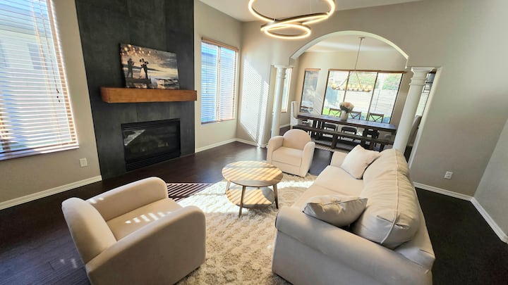Spacious 4br4ba - Perfect Retreat For Families - Phoenix, AZ
