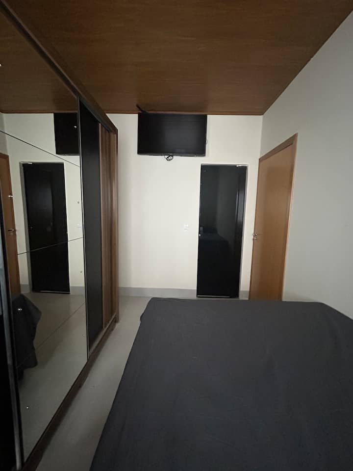 Ambiente Com Garagem, Estrutura E Moveis Novos! - Rondonópolis