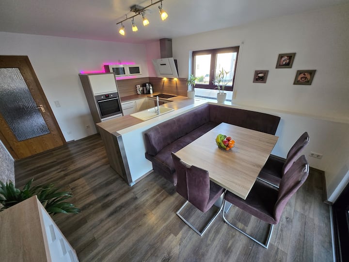 Appartment Mit Großer Küche, Terrasse & Garten - Waghäusel