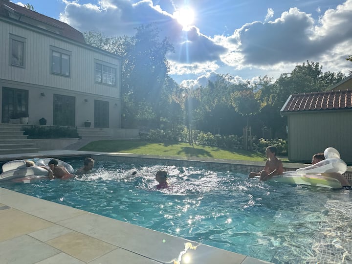 Charming Year-round Villa W Pool & Garden In Sthlm - Stockholm