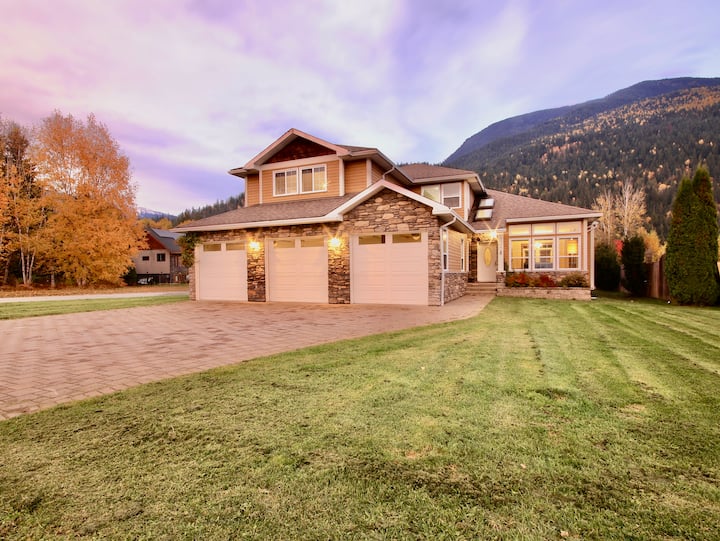 The Kingfisher Estate - Revelstoke