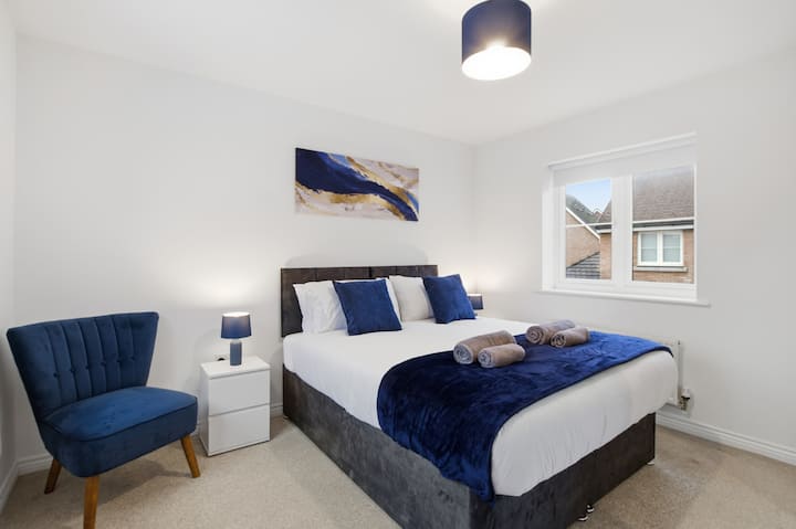 3-bed House With Parking | Ideal For Long Stays - Aylesbury