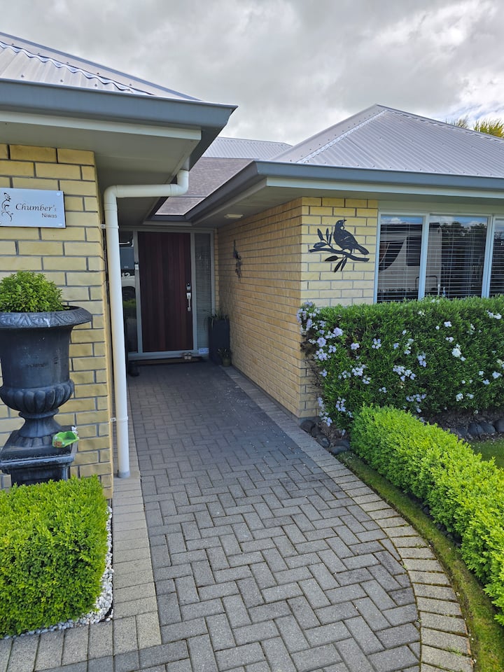 Enjoy 4br Home With Lots Of Comfort & Convenience - Taupō