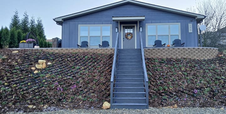 Blue Ridge Sunsets Bungalow - Maggie Valley, NC