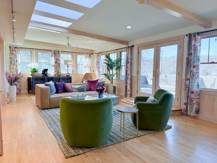 The Main On The Fox-hot Tub/sauna/fire Pit/kayaks - Cary, IL