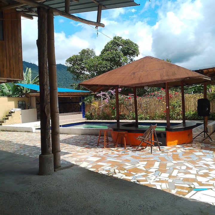 Refugio De Amigos Cabaña Para Conectar Y Disfrutar - Mindo Valley