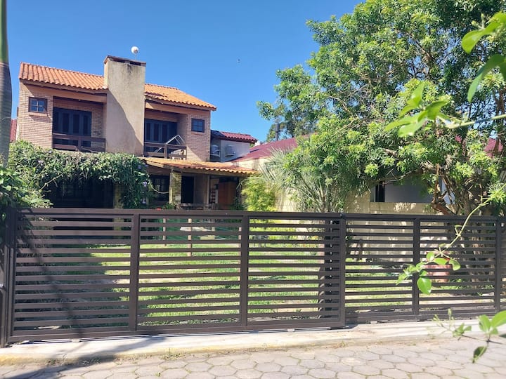 Perto Do Mar Praia Da Ferrugem Garopaba - Garopaba