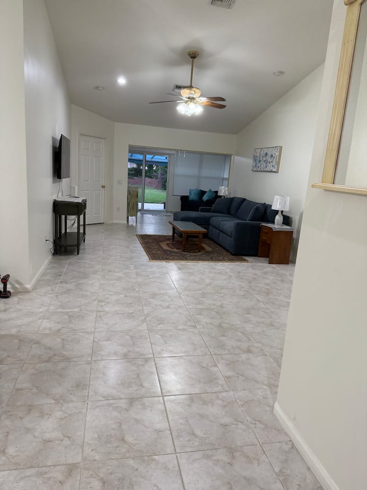 Zada - Boynton Beach, FL