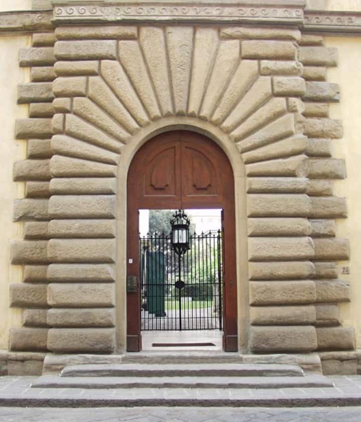 Newly Renovated, Charming One Bedroom Apartment - Florence