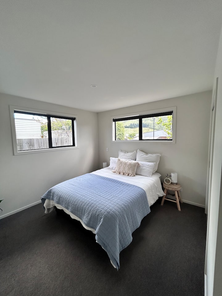 Peaceful & Private Hideaway In Sunny Shotover - Lake Hayes