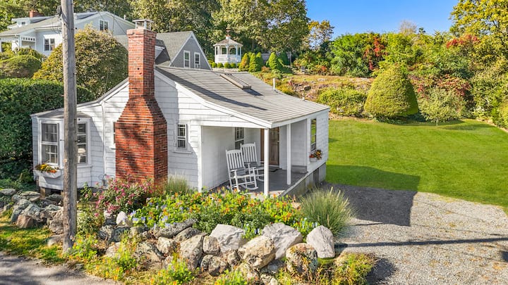 "The Shack" - A Quintessential Marblehead Cottage - Marblehead, MA