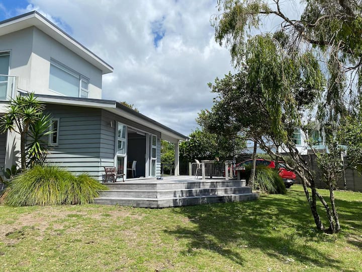 Spacious Living Close To The Beach - Pauanui