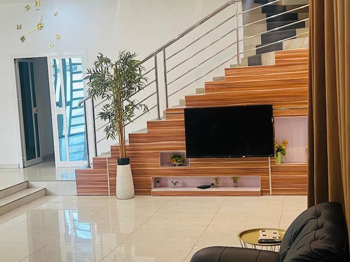 Villa Duplex De 4 Chambres 2 Salons - Bénin
