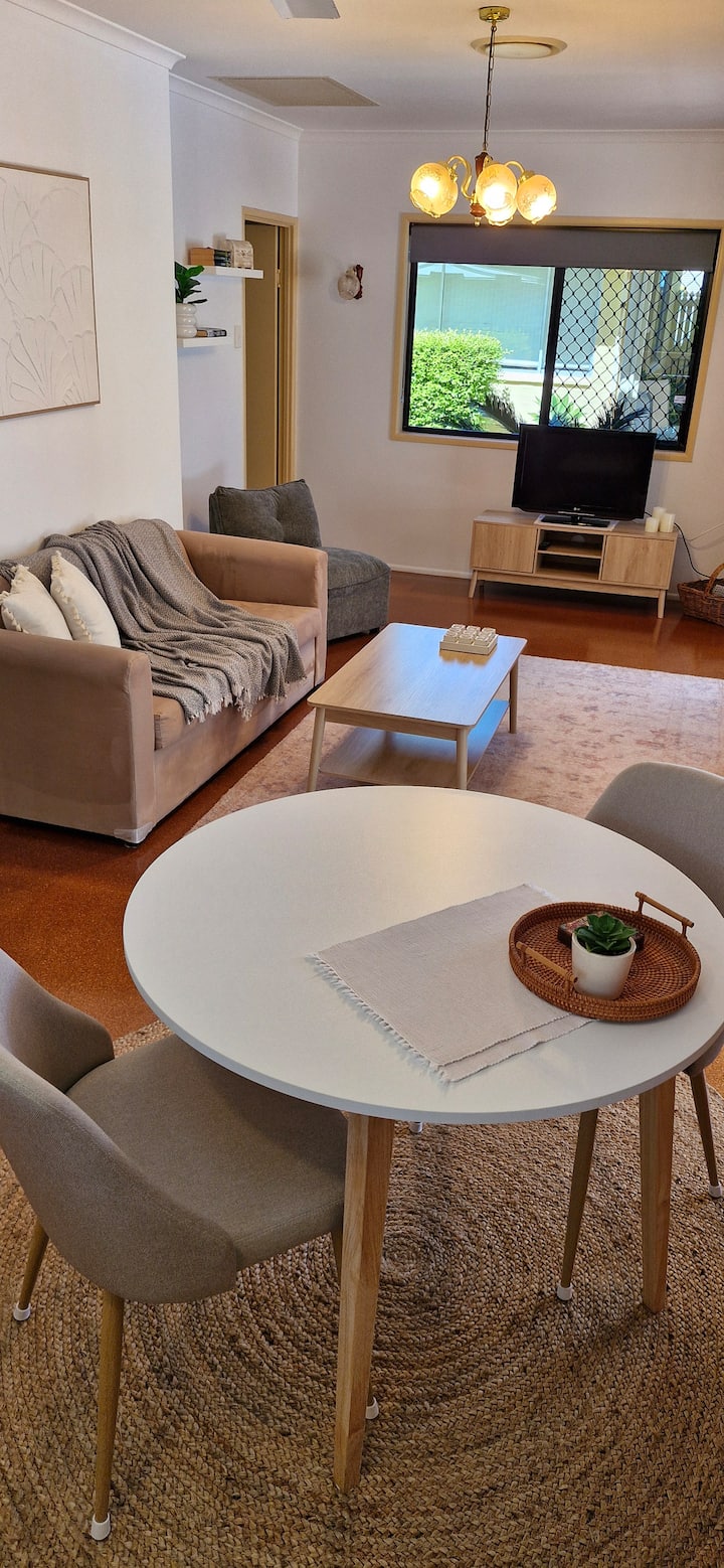 Cooloola Guesthouse: Cosy, Cool And Pool - Great Sandy National Park