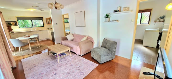 Cooloola Guesthouse: Cosy, Cool And Pool - Tin Can Bay