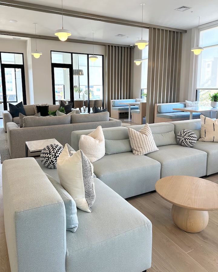 Luxury Holiday Retreat - Endless Indulgence - Kissimmee, FL