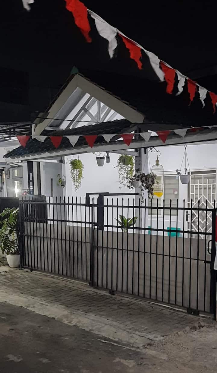 Homestay Permata Syariah Cirebon - Cirebon