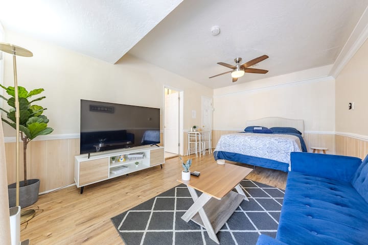 Cozy Private Entrance Studio B In Ontario - Ontario, CA
