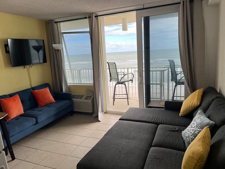 513 Oceanfront Balcony Sleeps 4 With 2 Full Beds - Daytona 500 NASCAR