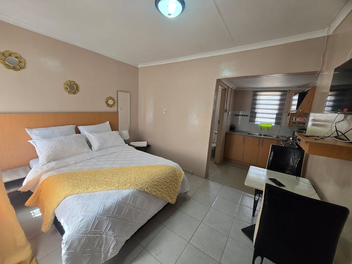 Serowe Shado's Residence And Cottages - Gaborone