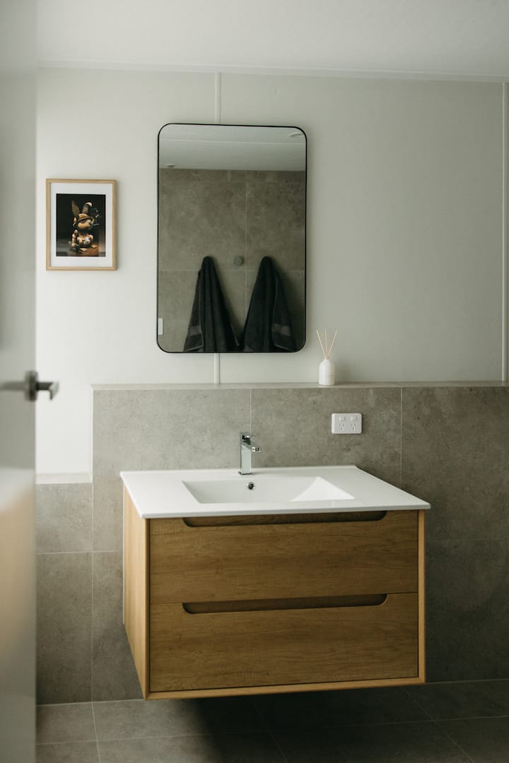 Harry's Hideaway - Modern Comfort Near Gv Health - Shepparton