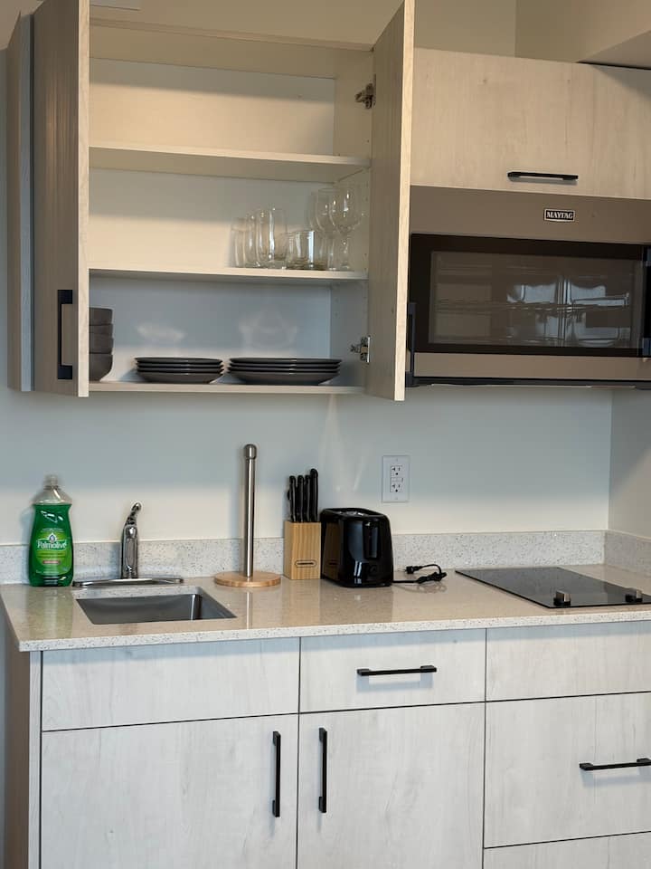Executive Studio Near Rogers Place” - Edmonton