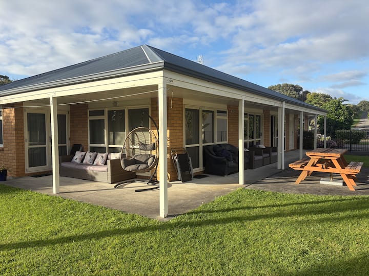 Holiday Home In Bowentown, Waihi Beach - Waihi Beach