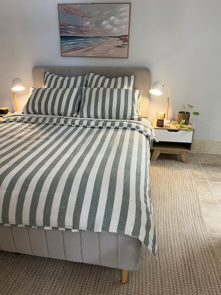 Central Convenience | Long Stay Discounts! - Coffs Harbour