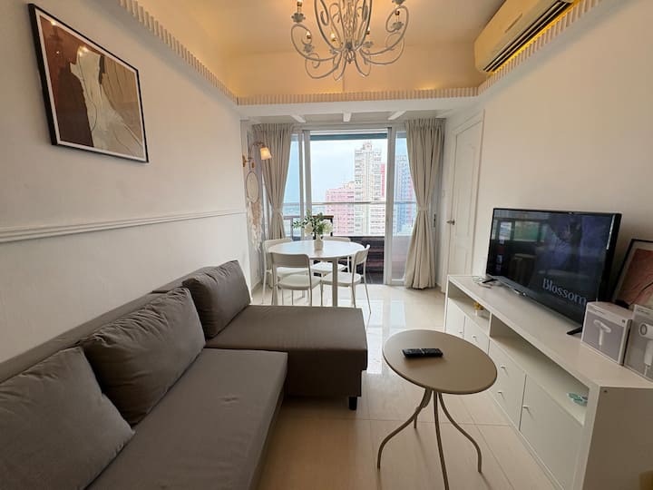 油麻地地鐵站步行一分鐘 三個房間2個廁所電梯直達住8人 - Wan Chai