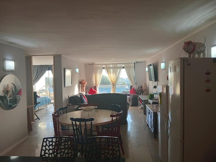 Family Apartment With View From Balcony. - Franskraal