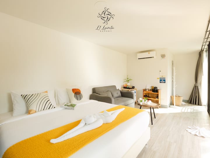 L1 Lanta Pool Access - Ko Lanta District