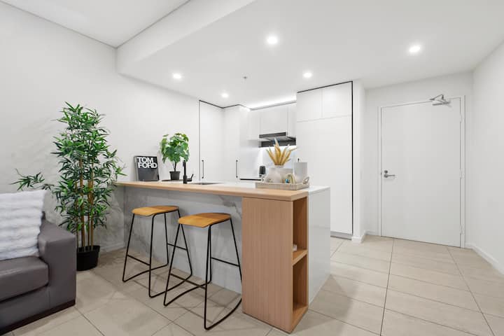 Luxury 2b Apartment In The Heart Of Sydney - Parramatta