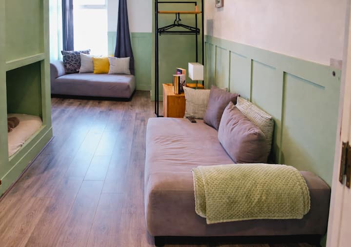 Pitchside Place | Walk To Anfield, Sleeps 19 - Liverpool