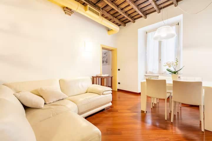 Casa Orange - Trevi Fountain - Rome