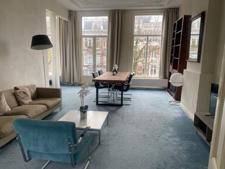 Beautiful Authentic Apartment In Amsterdam Center - Ámsterdam