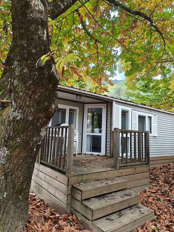 Camping La Berge Fleurie 4*
Mobil-home Confort 4 P - Saint-Jean-du-Gard