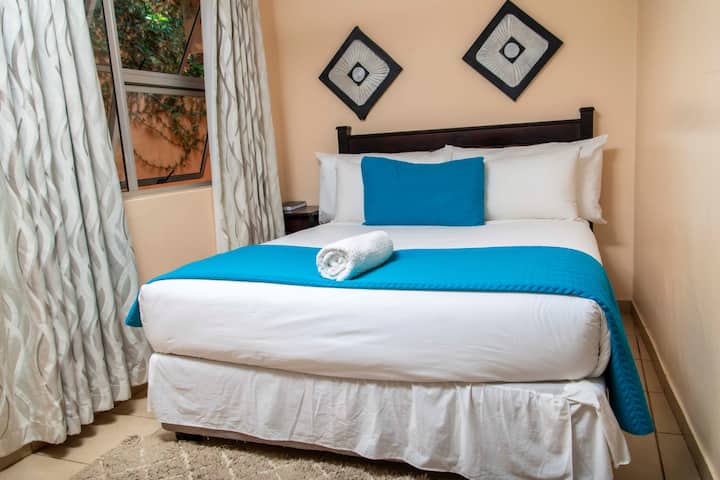 Room 2 - Jasmine (Own Kitchen & Backyard View) - Mtunzini