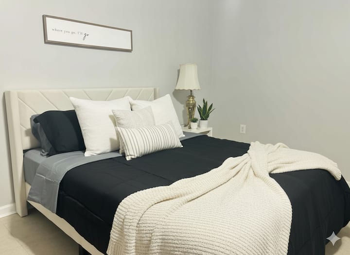 Walkout Studio Near Meritus/hcc - Hagerstown, MD