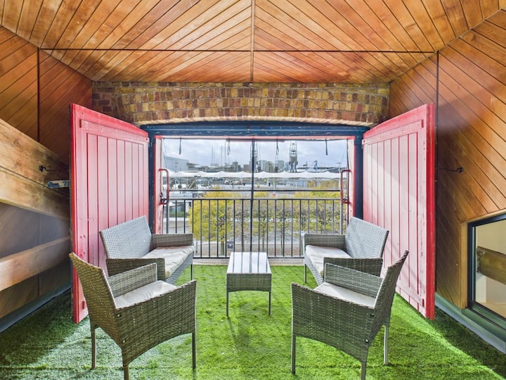 3 Bedroom Duplex 1 Min To Excel London Royal Docks - Ilford