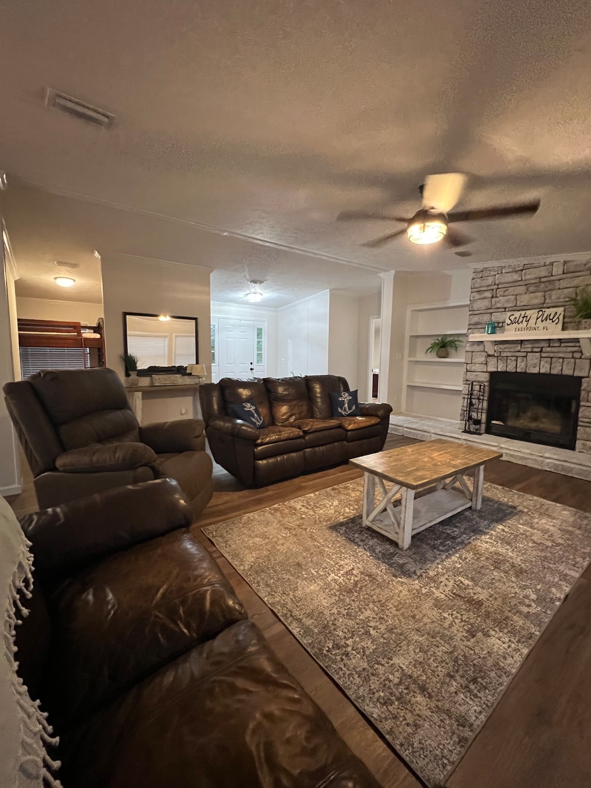 Salty Pines - Option 1 - Airbnb