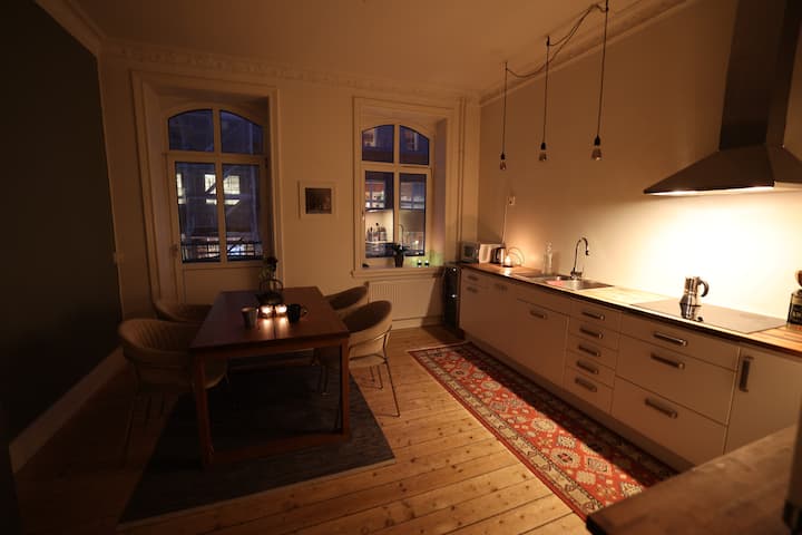 Egen Lägenhet, 2 Rum Och Kök, Med Balkong - Malmö