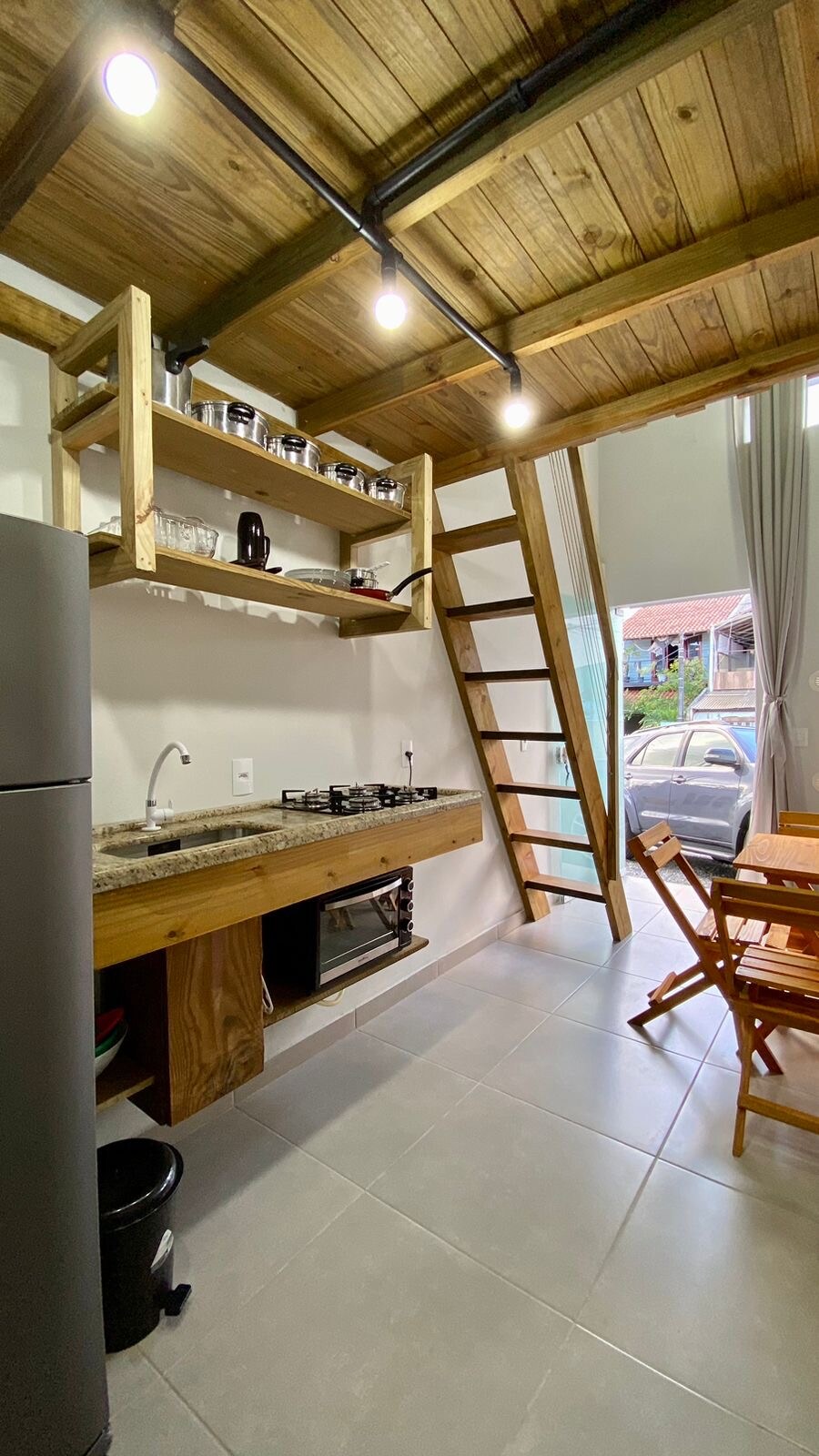 Loft - Airbnb