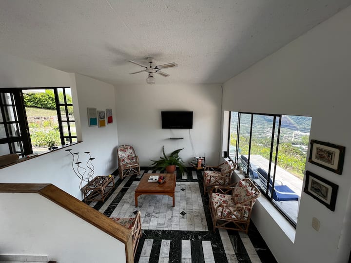Desayuno Incluido, Piscina Privada / Starlink - Apulo
