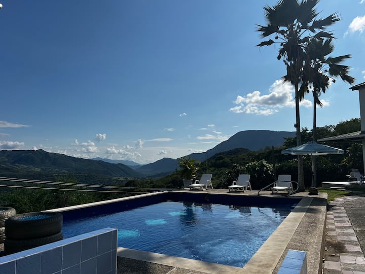 Desayuno Incluido, Piscina Privada / Starlink - Apulo