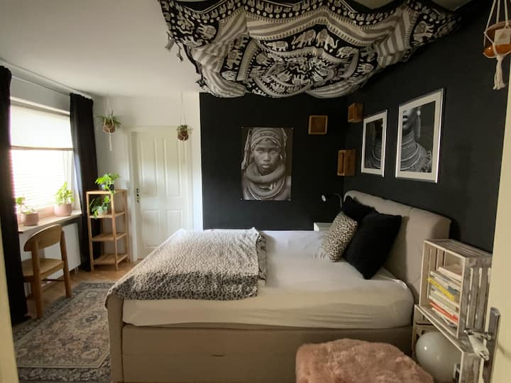 Super Central, Spacious City Apartment - Nürnberg