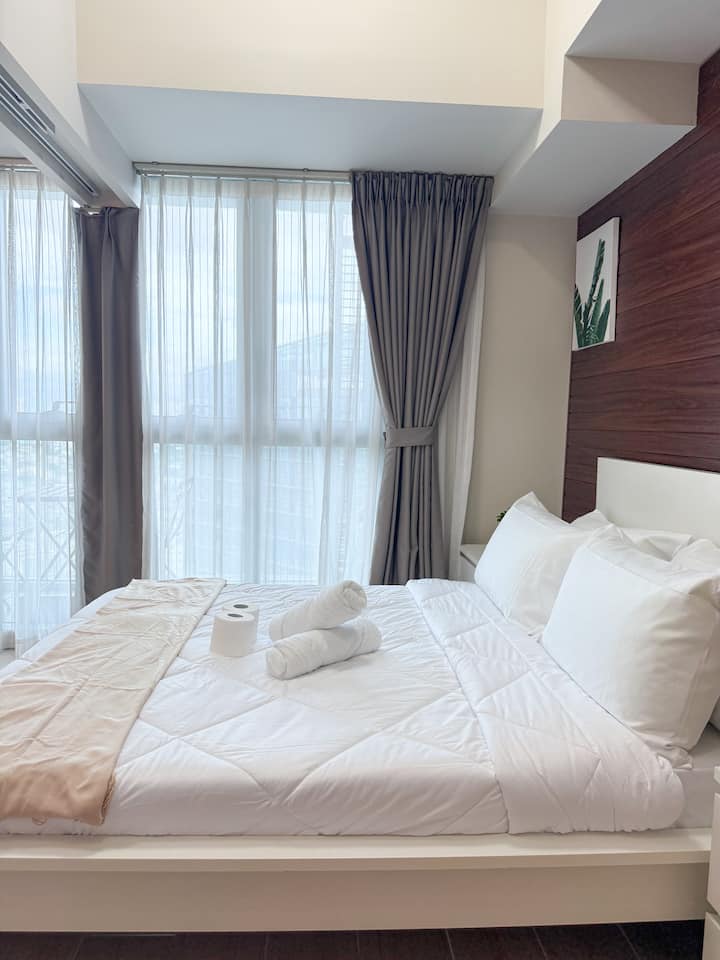 Cozy 1br With Scenic Balcony View - Philippines