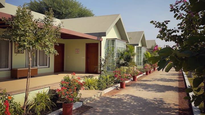 Zen-stays (Cottage 3) - Bhopal